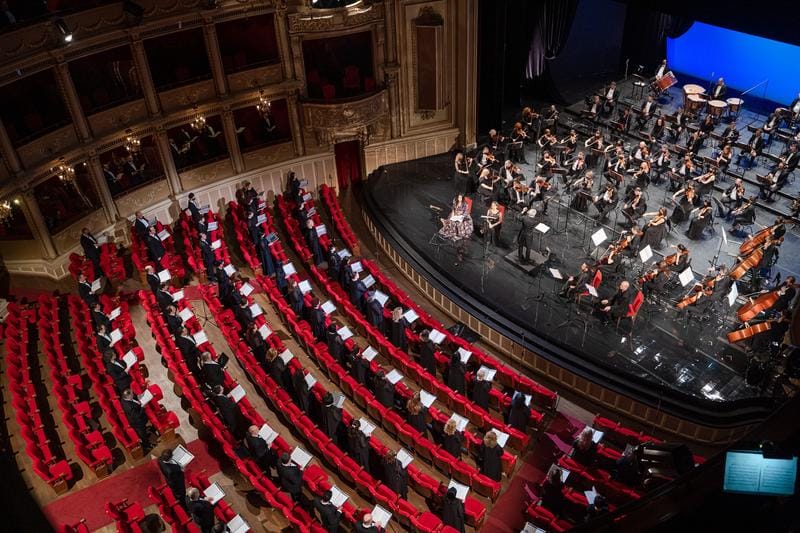 De Ziua Națională a României, Opera Națională București sărbătorește ...