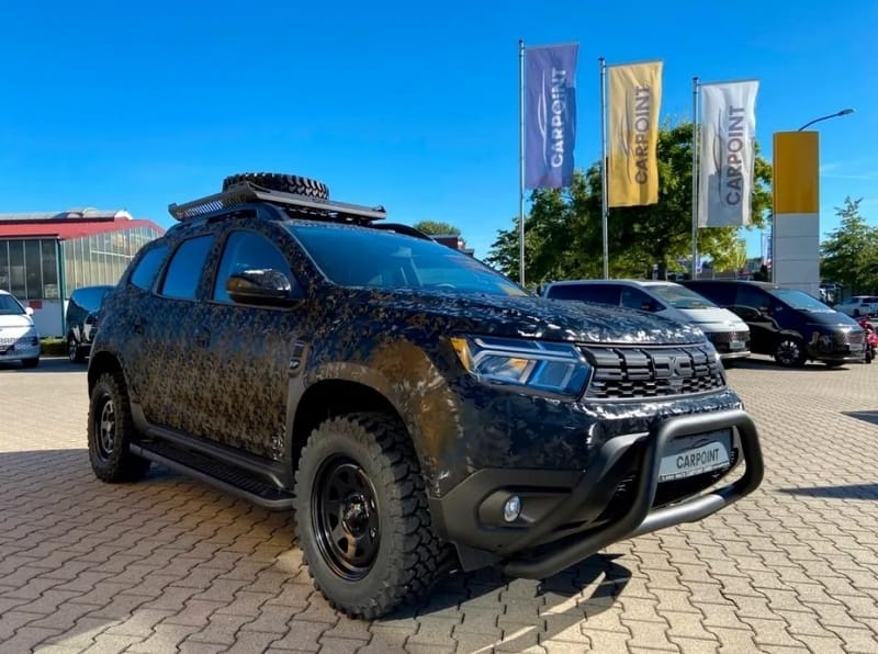 Un dealer german a făcut modificări la Dacia Duster: Un SUV de succes ...