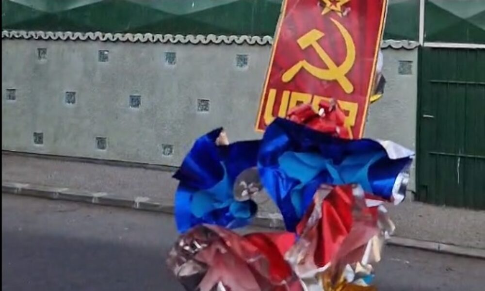 (VIDEO) Ceaușescu, cu sorcova la Iliescu - 60m.ro