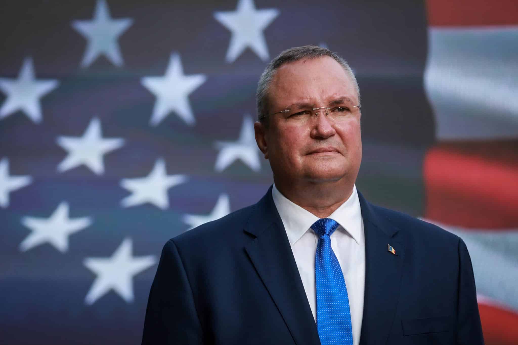 Ciucă, penibil din nou! S-a dus la dineu la Casa Albă neinvitat: A ...