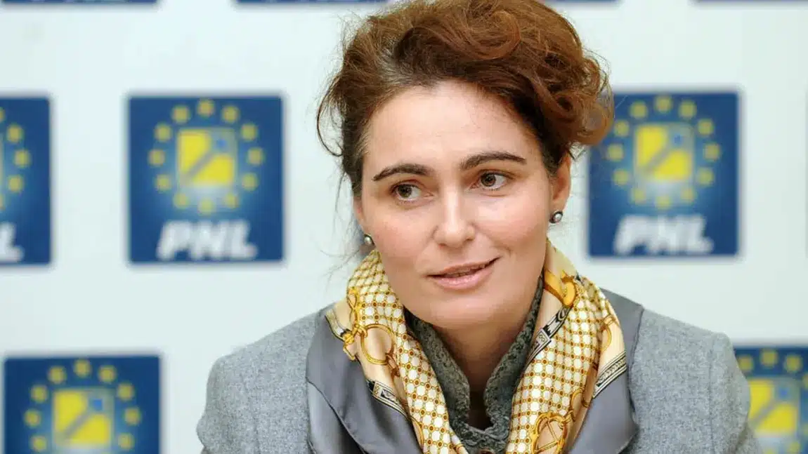 Cine este Laura-Iuliana Scântei, omul PNL de la CCR responsabil de ...